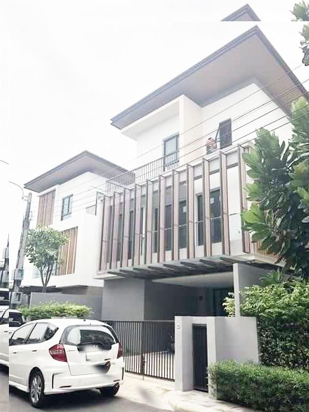 House for rent on Chalermprakiat Ror. 9