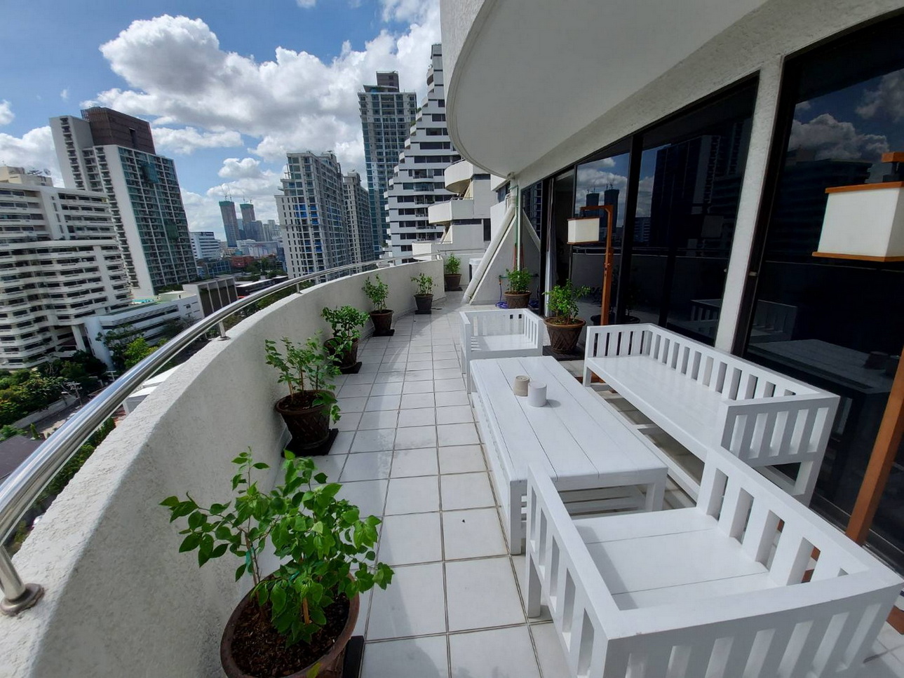 Condo for sale near ITALTHAI building